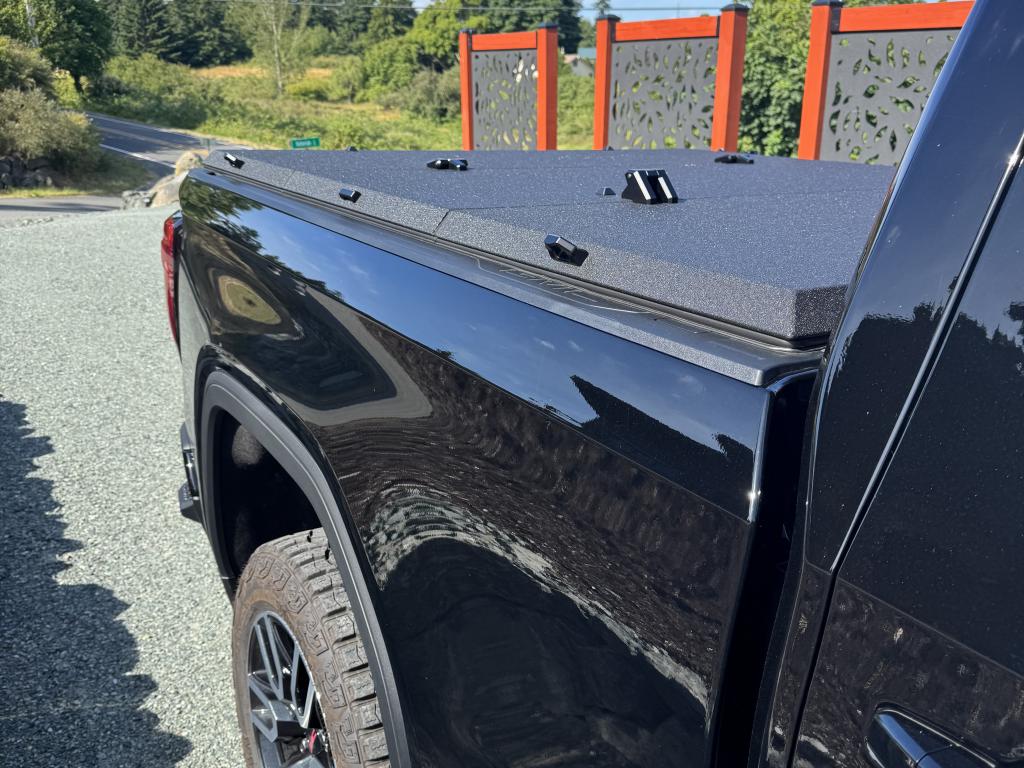 Tectonic™ Dual-Motion Tri-Fold Truck Bed Cover - Peragon®