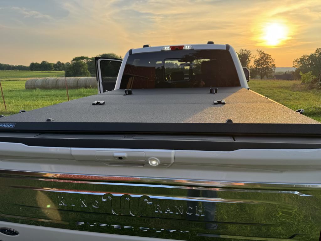Tectonic™ Dual-Motion Tri-Fold Truck Bed Cover - Peragon®