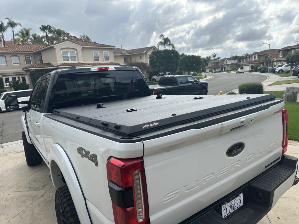 Tectonic™ Dual-Motion Tri-Fold Truck Bed Cover - Peragon®