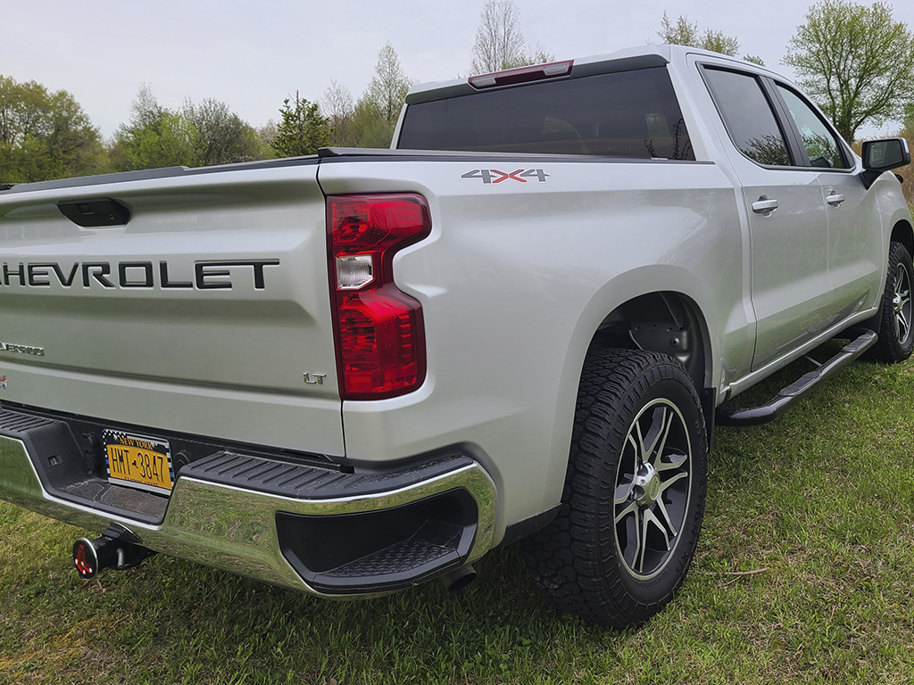 Chevrolet Silverado 1500 Bed Cover For Your Truck - Peragon®